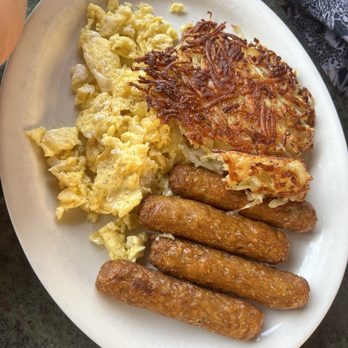 FOXY’S RESTAURANT - Updated November 2024 - 2594 Photos & 2738 Reviews ...