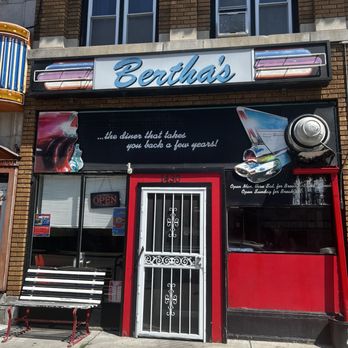 BERTHA’S DINER - Updated October 2025 - 274 Photos & 235 Reviews - 1430 ...