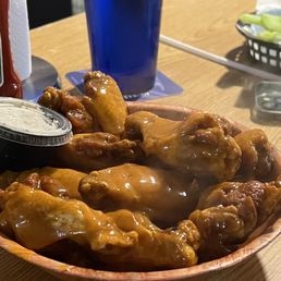 WINGS PLUS - Updated October 2025 - 256 Photos & 407 Reviews - 87 W ...