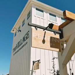 PERENN - RANCHARRAH - Updated September 2025 - 1711 Photos & 694 ...