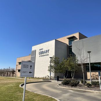 EBRPL MAIN LIBRARY - BATON ROUGE - Updated September 2025 - 93 Photos ...