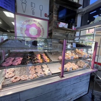 BAD BAKERS - ROSEVILLE - Updated December 2025 - 840 Photos & 665 ...