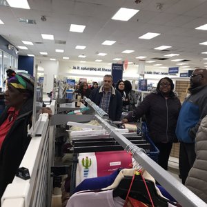 TARGET - Updated August 2025 - 18 Photos & 26 Reviews - 15901 Ford Rd ...