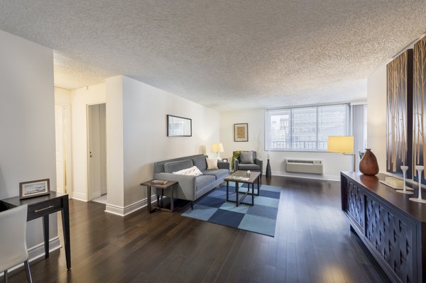 1500 LOCUST - Updated April 2025 - 86 Photos & 63 Reviews - 1500 Locust ...