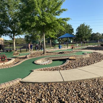 KATY MINIATURE GOLF BATTING CAGES - Updated September 2025 - 13 Photos ...