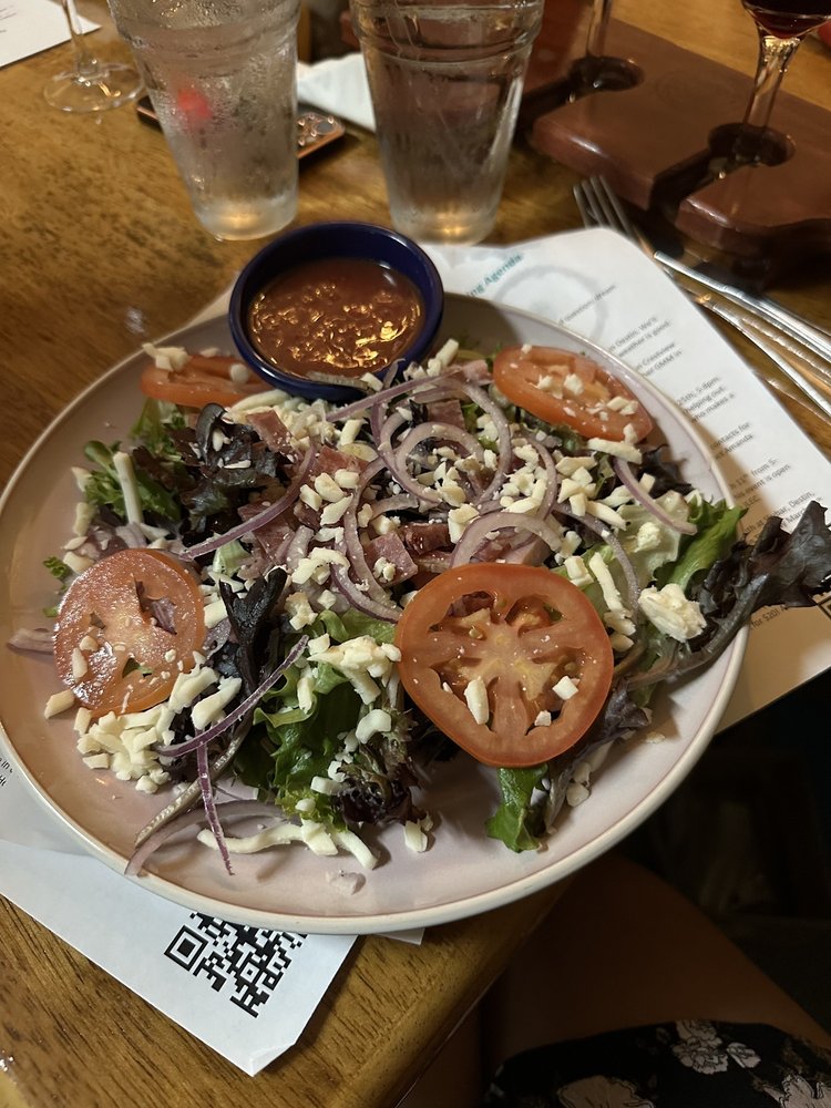 TWISTED GRAPE WINE BAR & CAFE - 1193 B Eglin Pkwy, Shalimar, Florida ...