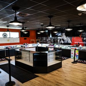 INSA - SPRINGFIELD - Updated June 2025 - 16 Photos - 506 Cottage St ...