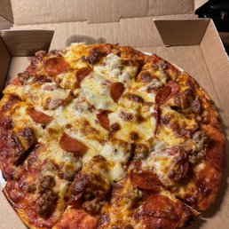 BEGGARS PIZZA - Updated July 2025 - 86 Photos & 139 Reviews - 3524 ...
