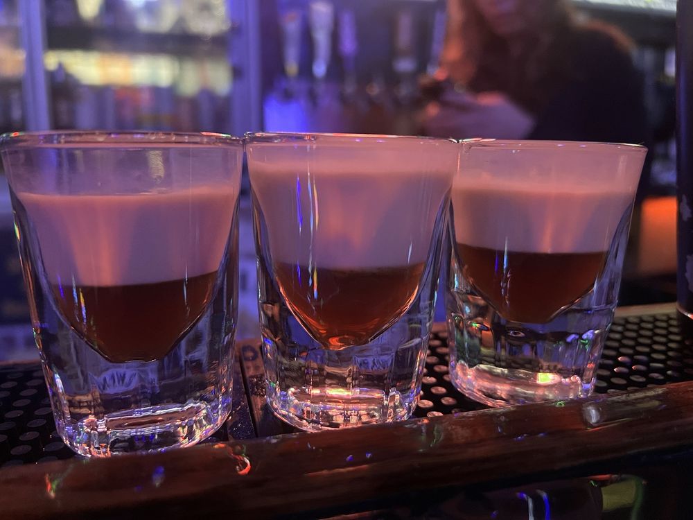 O’MALLEYS BAR - Updated April 2025 - 126 Photos & 193 Reviews - 523 ...