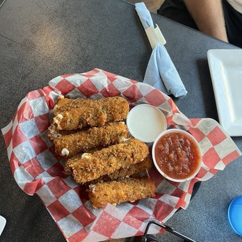 ADA GARAGE BAR & GRILL - Updated December 2025 - 54 Photos & 57 Reviews ...