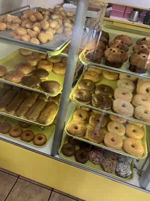 SUPERB DONUTS - Updated March 2025 - 32 Reviews - 408 17th St ...
