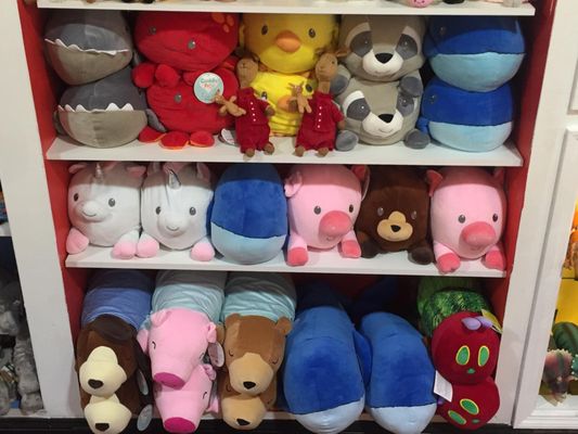 TOY ISLAND - BROADWAY SOUTH - Updated September 2025 - 14 Photos - 1305 ...