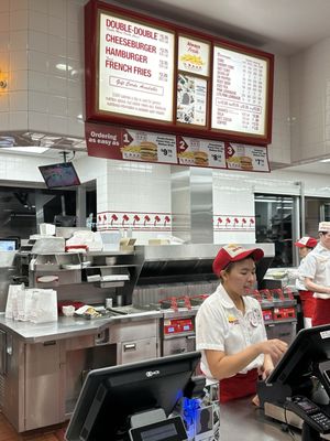 IN-N-OUT BURGER - Updated January 2026 - 179 Photos & 260 Reviews ...