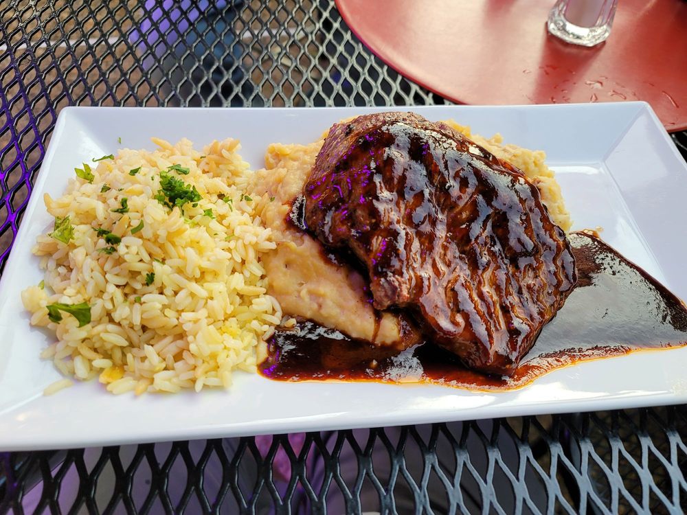 NOON HILL GRILL - 34 Photos & 207 Reviews - 530 Main St, Medfield ...