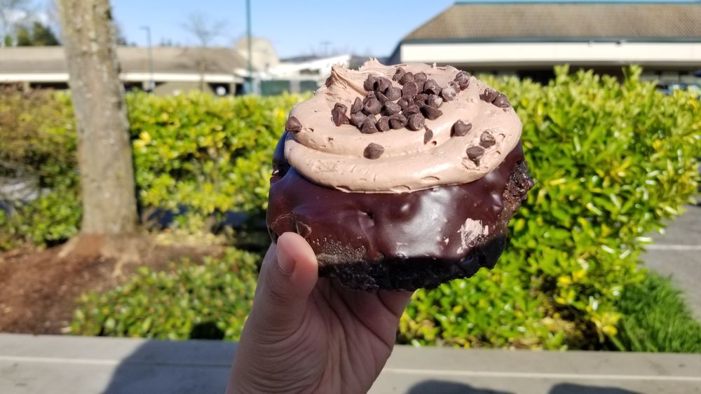 LEGENDARY DOUGHNUTS - 188 Photos & 114 Reviews - Donuts - 1640 NW ...