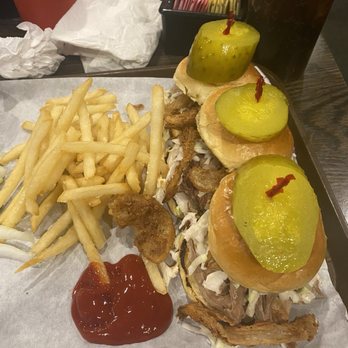 BILLY RAY’S BAR-B-Q & CATFISH - Updated December 2025 - 46 Photos & 50 ...