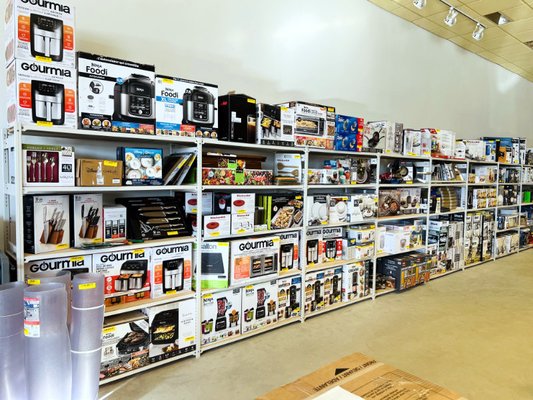 URBAN WHOLESALE LIQUIDATION - Updated June 2026 - 22 Photos - 9631 ...