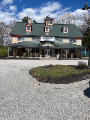STOCKHOUSE RESTAURANT & SANDBAR PUB - Updated April 2025 - 27 Photos ...