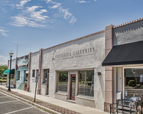 THE FREDERICK GALLERIES - Updated June 2024 - 1405-1 Third Ave, Spring ...