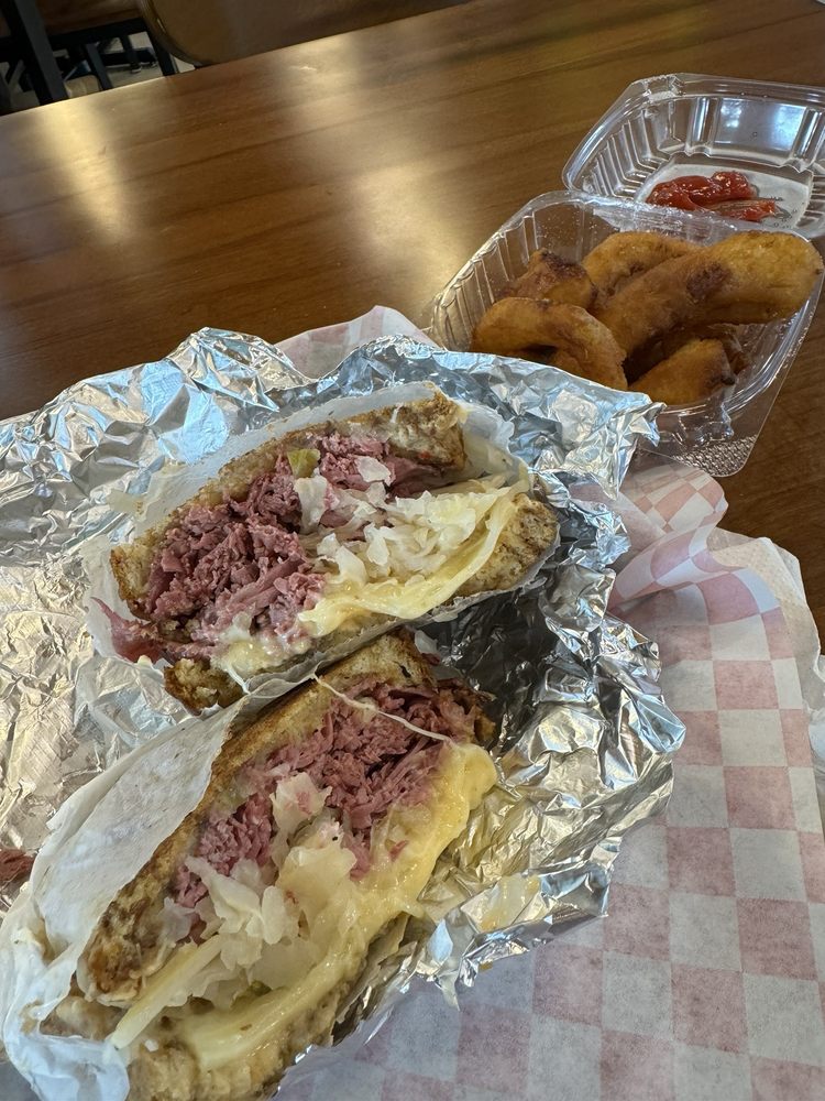 7TH ST NY DELI - Updated January 2025 - 401 Hawthorne Ln, Charlotte ...