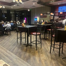 BEA’S KITCHEN & KOCKTAILS - Updated July 2025 - 50 Photos & 35 Reviews ...