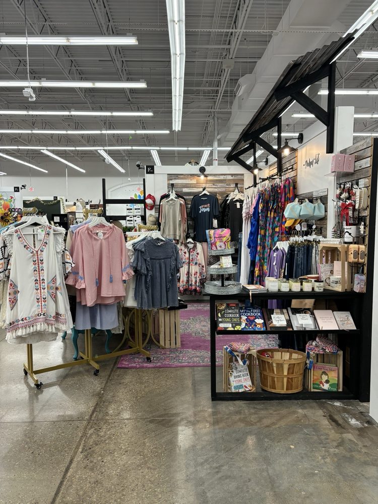 PAINTED TREE BOUTIQUES - Updated December 2025 - 11 Photos - 8970 S ...