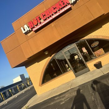 LA HOT CHICKEN - Updated May 2025 - 75 Photos & 75 Reviews - 42314 ...