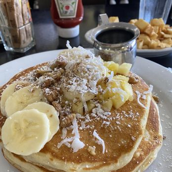 BEA BEA’S - Updated July 2024 - 5120 Photos & 4536 Reviews - 353 N Pass ...