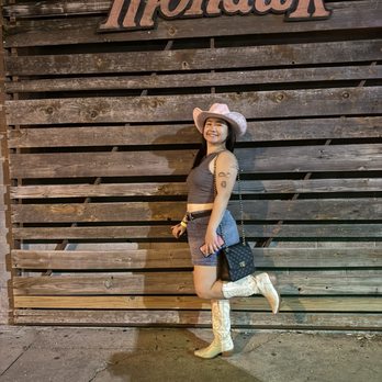 MOHAWK - Updated December 2025 - 188 Photos & 285 Reviews - 912 Red ...