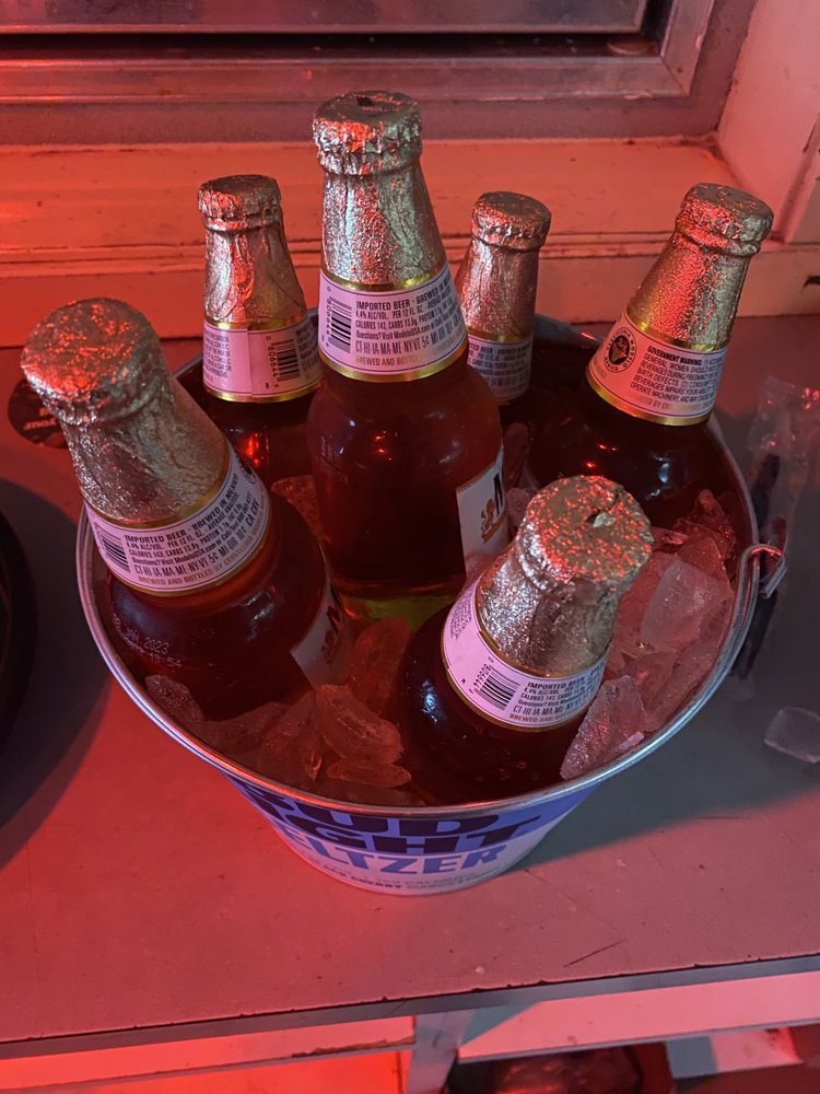 FC BEER NOTES - 13 Photos - 1084 Foster City Blvd, Foster City ...