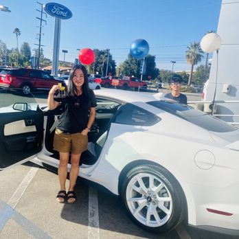 KEN GRODY FORD - Updated April 2025 - 125 Photos & 398 Reviews - 1121 W ...