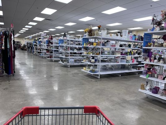 AMERICA’S THRIFT STORE - Updated October 2025 - 9123 Executive Park Dr ...