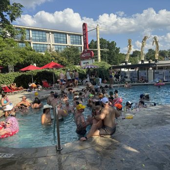 AUSTIN MOTEL - Updated January 2026 - 400 Photos & 199 Reviews - 1220 S ...