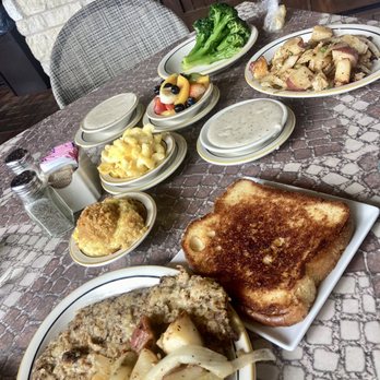 CLEBURNE CAFETERIA - 625 Photos & 624 Reviews - 3606 Bissonnet St ...