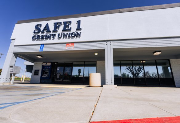 SAFE 1 CREDIT UNION - Updated December 2025 - 25 Photos - 1092 W Kern ...