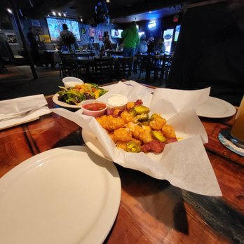 DAMAN’S BAR AND GRILL - Updated January 2026 - 59 Photos & 137 Reviews ...