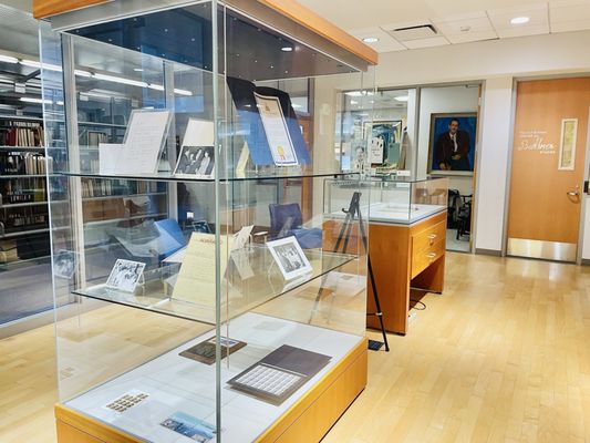 DR MARTIN LUTHER KING JR. LIBRARY - Updated January 2026 - 335 Photos ...