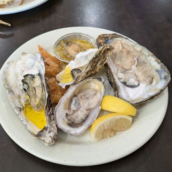 UMI SUSHI & SEAFOOD BUFFET - Updated April 2025 - 280 Photos & 110 ...