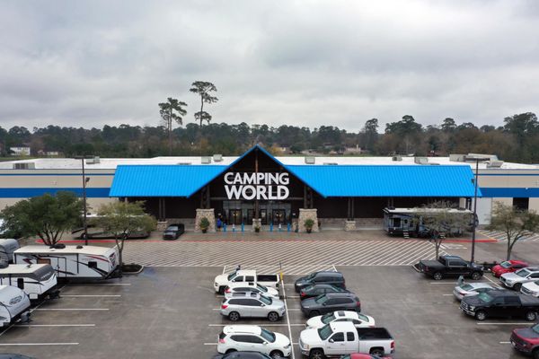 CAMPING WORLD RV SALES - Updated December 2025 - 48 Photos - 19302 ...