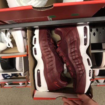 NIKE COMMUNITY STORE - DETROIT - Updated December 2025 - 48 Photos & 45 ...