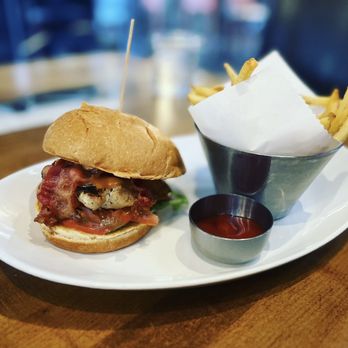 JOEY EAU CLAIRE - Updated October 2025 - 251 Photos & 165 Reviews - 208 ...