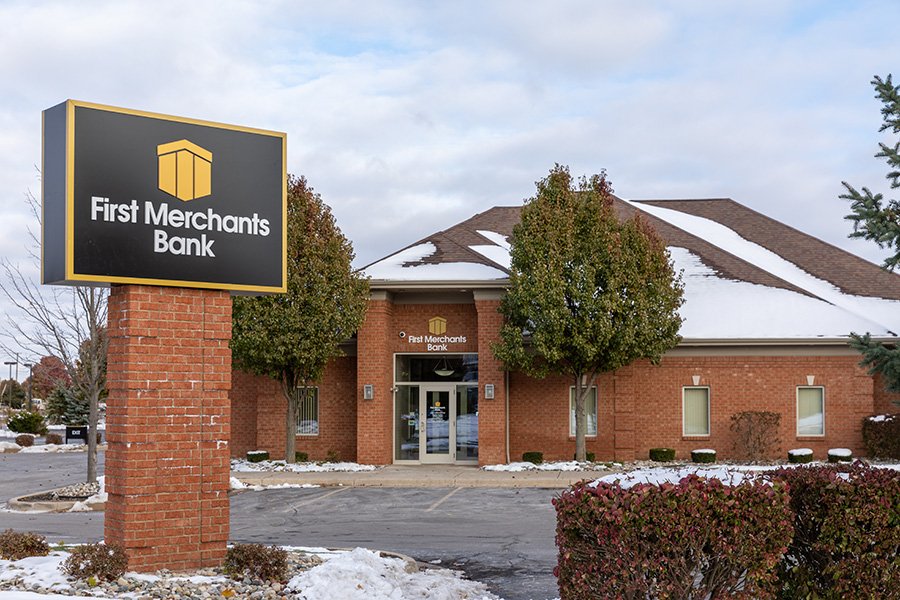 FIRST MERCHANTS BANK - Updated December 2025 - 123 Helle Blvd, Dundee ...