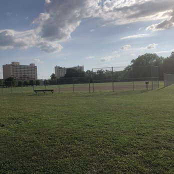 TUTTLE PARK RECREATION CENTER - Updated December 2025 - 39 Photos & 14 ...