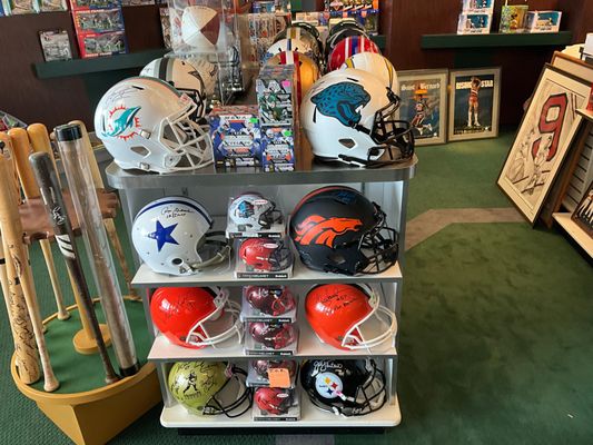 CLE SPORTS CARDS & COLLECTIBLES - Updated October 2025 - 19 Photos ...