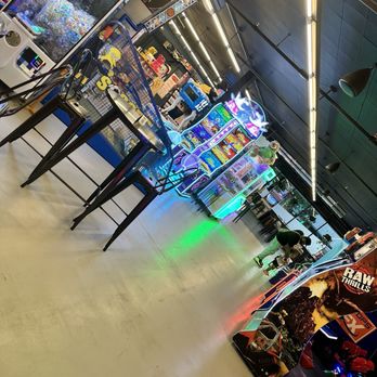 TAPIT SOCIAL HOUSE - Updated January 2026 - 37 Photos - 42 N Main St ...