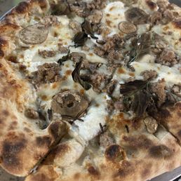 SQUARE PEG PIZZERIA - Updated December 2025 - 113 Photos & 72 Reviews ...