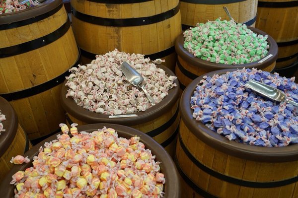 CANDY BARREL - Updated May 2024 - 28 Photos & 18 Reviews - 140 E ...