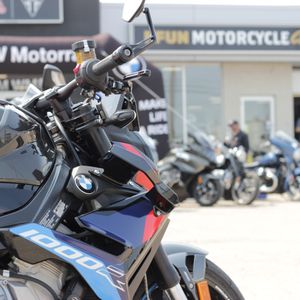 REDLINE HARLEY DAVIDSON - Updated January 2026 - 27 Photos - 101 Motor ...