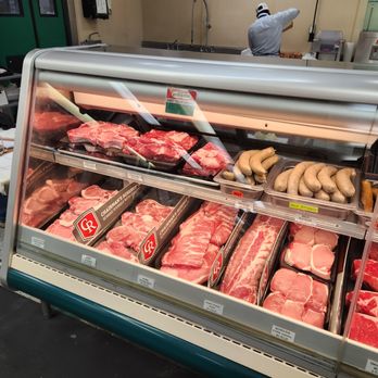 READFIELD MEATS & FREEZER SERVICE - Updated November 2025 - 37 Photos ...