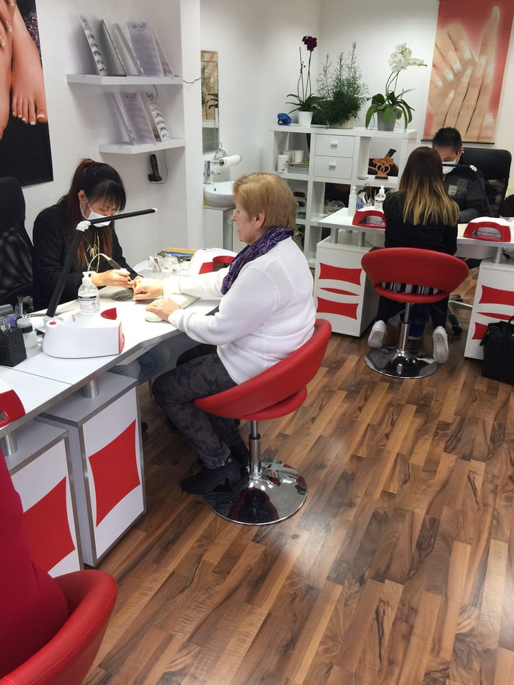 QUEEN NAILS - Updated August 2025 - 19 Photos - Bahnhofstr. 51, Alsdorf ...